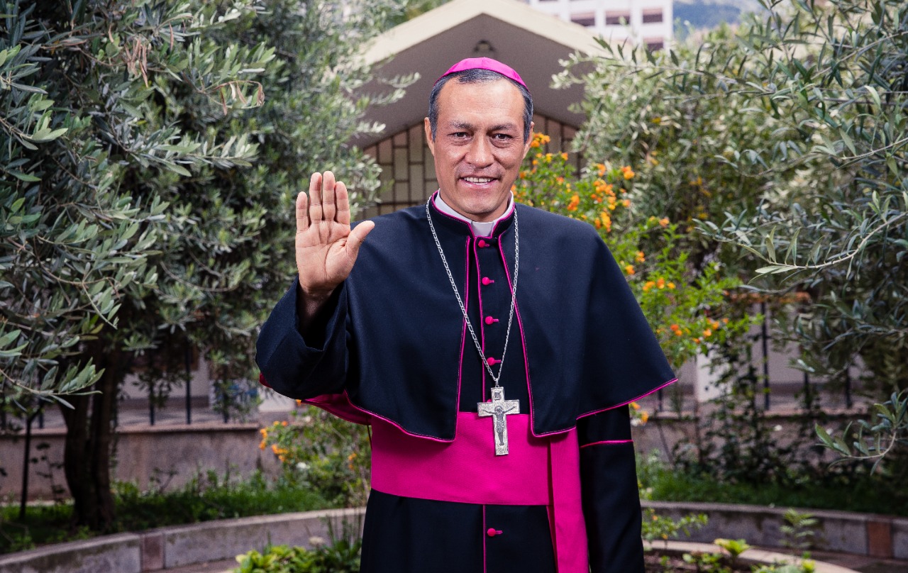 Mons. Lizardo Estrada: Eligen al Obipo Auxiliar del Cusco como nuevo ...